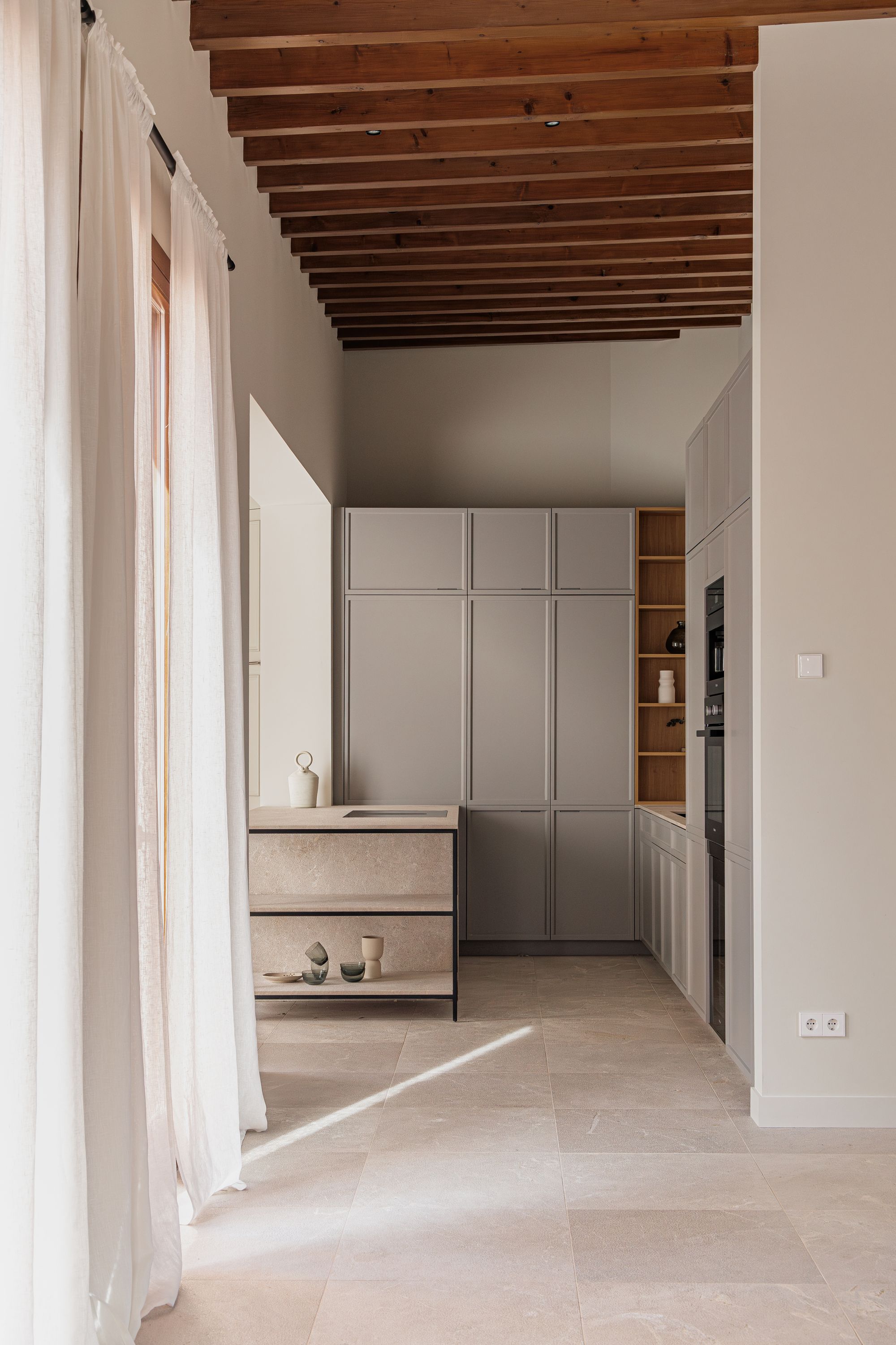 Corb Marí Project - Espacio Home Design